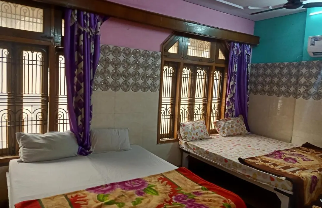 11 Best Guest Houses in Varanasi, India |(Updated for 2026)