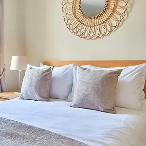 Arvon House Hotel Llandudno, Llandudno Best Rates & Deals on guests ...