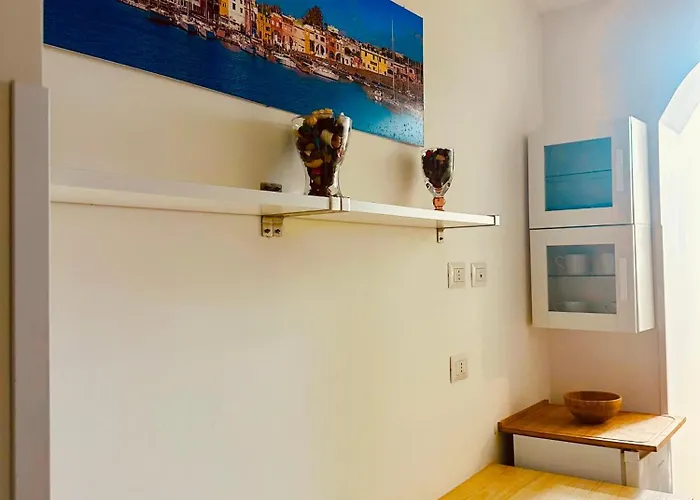 Lido Di Procida Guest House, Procida Migliori Tariffe e Offerte su ...